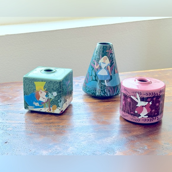 Disney | Accents | Disney Alice In Wonderland 7th Anniversary Little ...